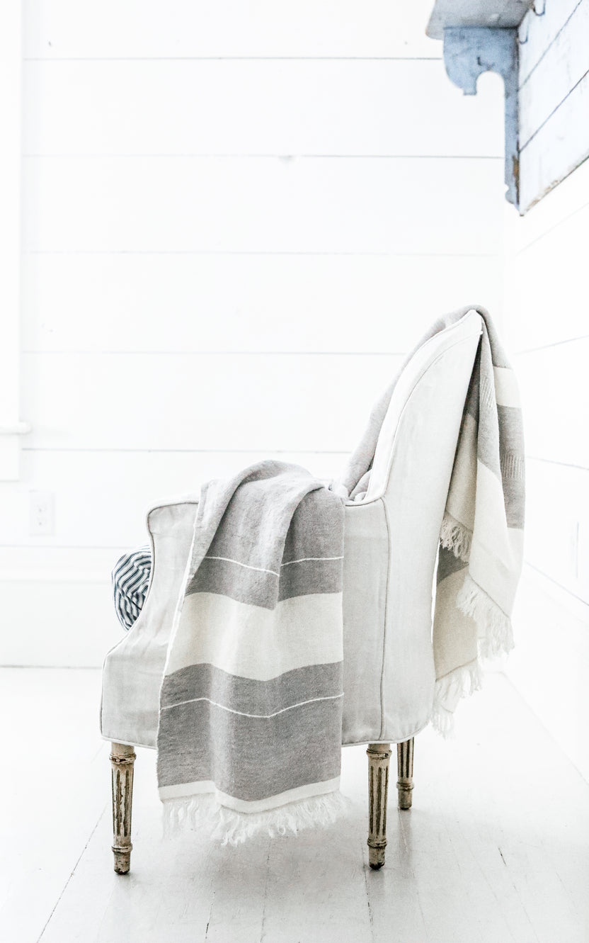 Belgian Linens – Dreamy Whites